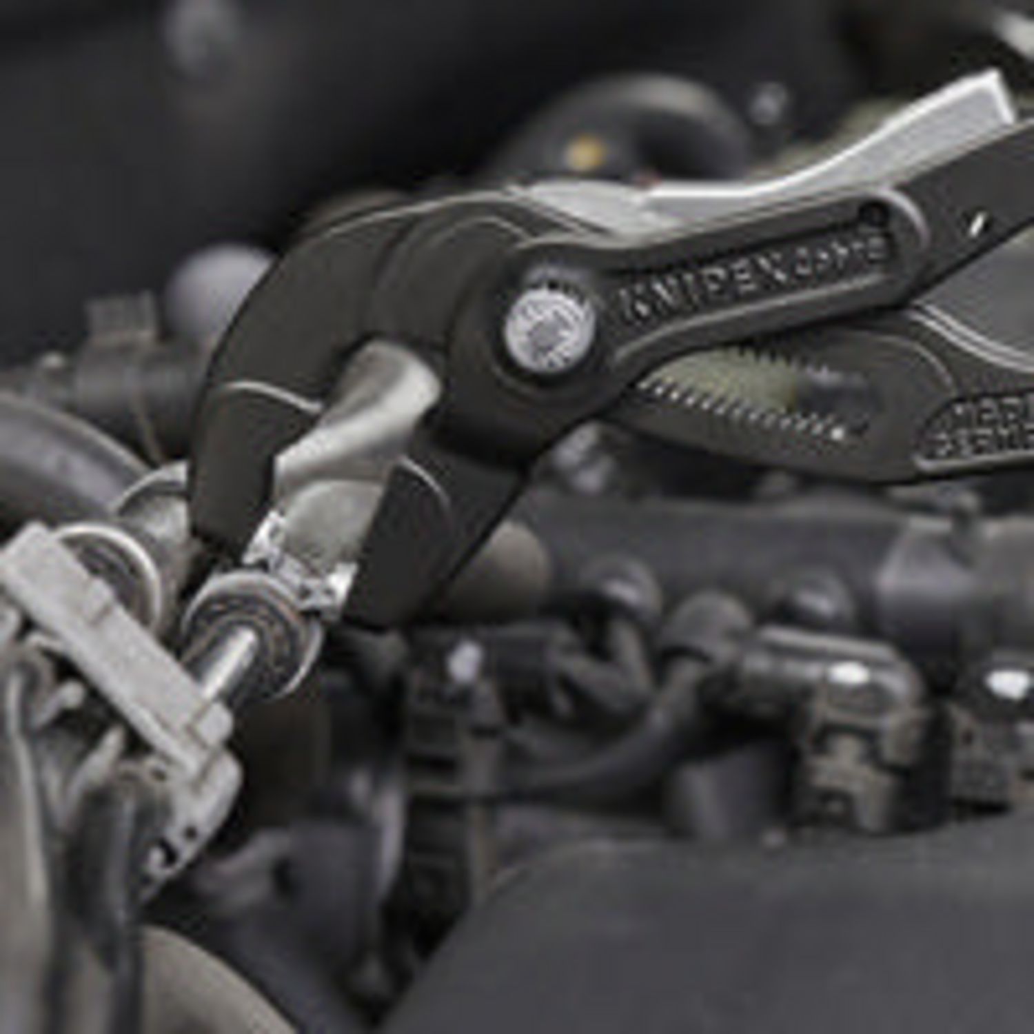 SPRING HOSE CLAMP PLIERS WITH LOCKING DEVICE - Matco Tools